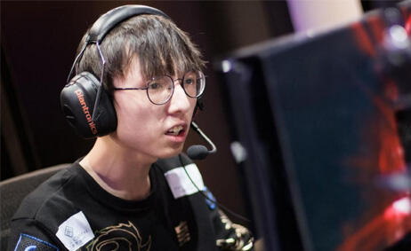 新霸主RNG虽强但仍有弱点 改变方为正道_特玩网LOL英雄联盟专区