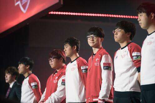 S6半决赛即将开战 ROX能否在BO5中战胜SKT？_特玩网LOL英雄联盟专区